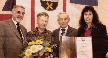 NEWSPAPER ARTICLE AWARDING HONORARY CITIZENSHIP TO MAX LIEBSTER FROM ...